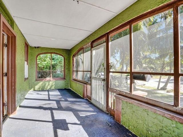 627 30th St, West Palm Beach, FL 33407
