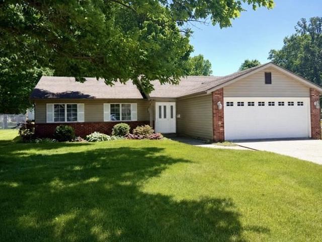 627 Bosuns Dr, Fort Wayne, IN 46819