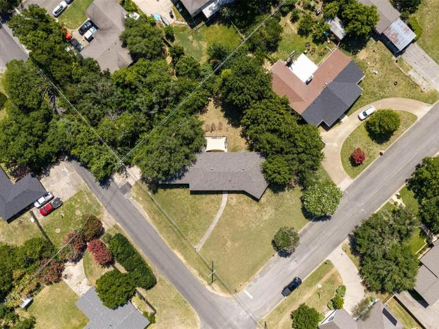 627 Bellaire Drive