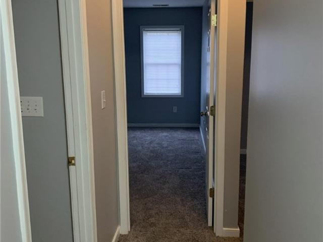 627 Della Street 5