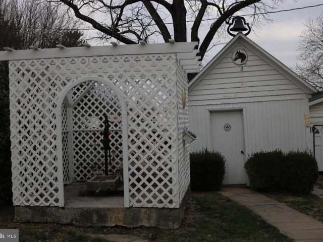 627 Hammonds Mill Road