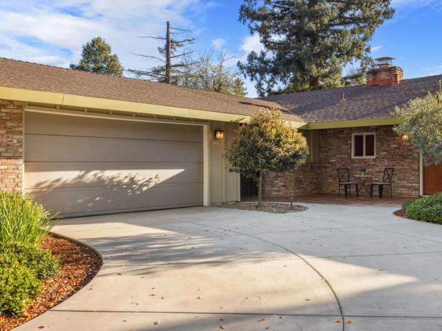 627 Marina Cir, Davis, CA 95616 | MLS #226035 | Compass