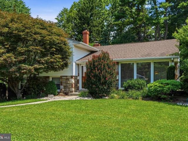 627 Meadow Rd, Huntingdon Valley, PA 19006
