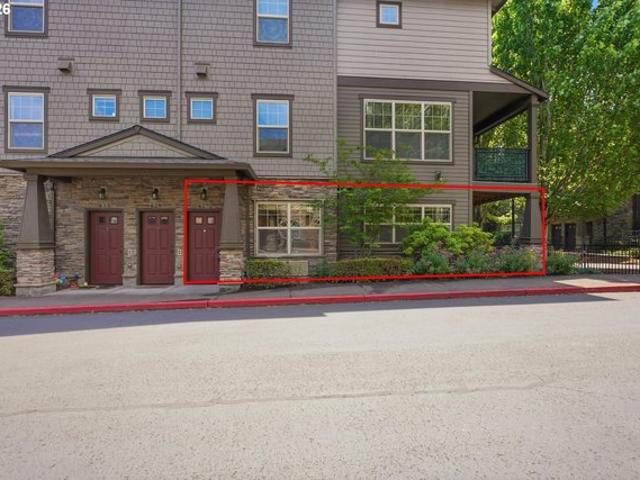 627 NE Garswood Ln, Hillsboro, OR 97006