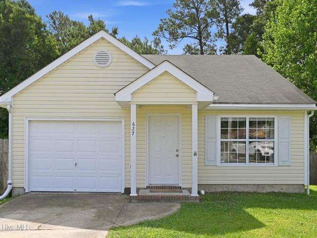 627 S Hampton Dr, Jacksonville, NC 28546