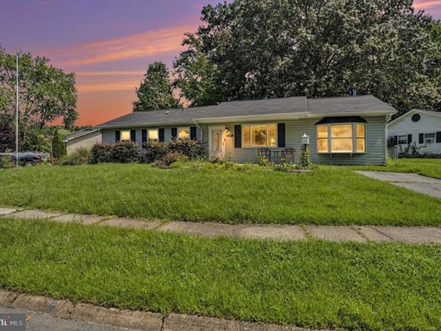 627 Sequoia Dr, Edgewood, MD 21040