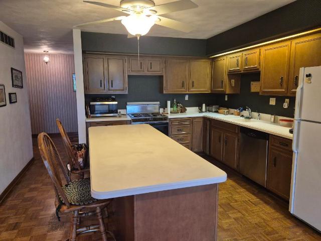 627 Shadycrest Drive