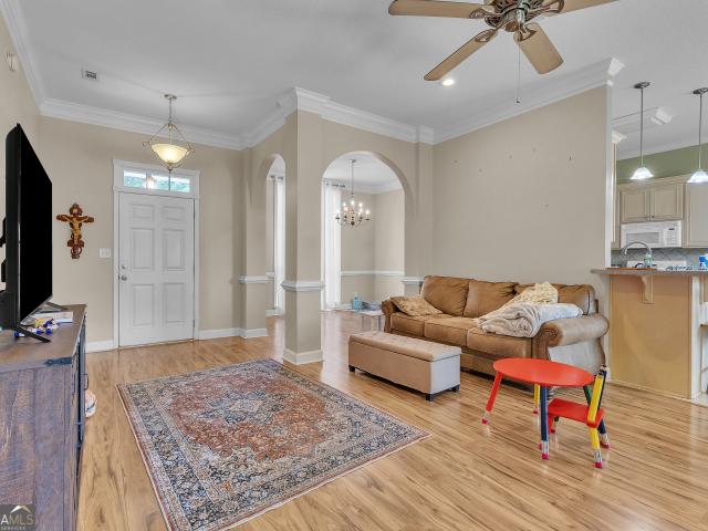 627 Stagecoach Trail