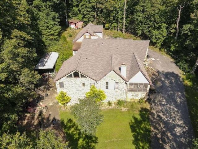 627 Stone Harbor Pkwy SW, Marietta, GA 30060