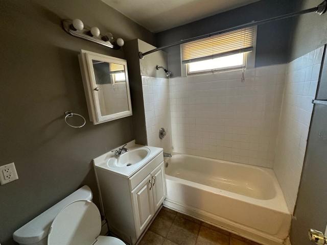 627 Pierce St NE 3 Bedroom Apartment for Rent at 627 Pierce St Ne, Minneapolis, MN 55413 Beltrami