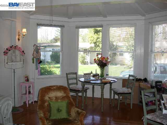 627 rose avenue 2