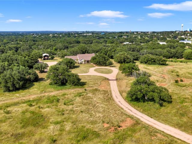 627 Ranch Road 2323