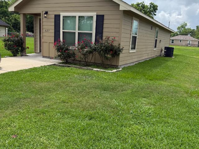 627 W Live Oak Street