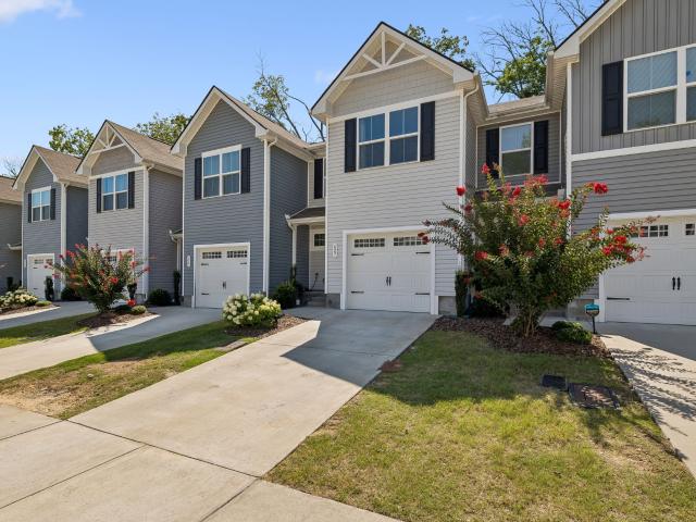 627 Woodall Ridge Dr
