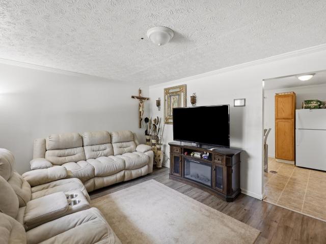 627 Wagonwheel Road