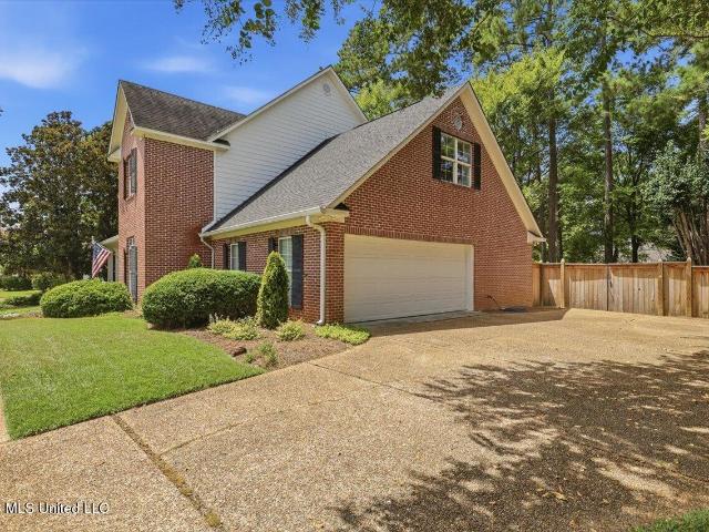 627 Wendover Way