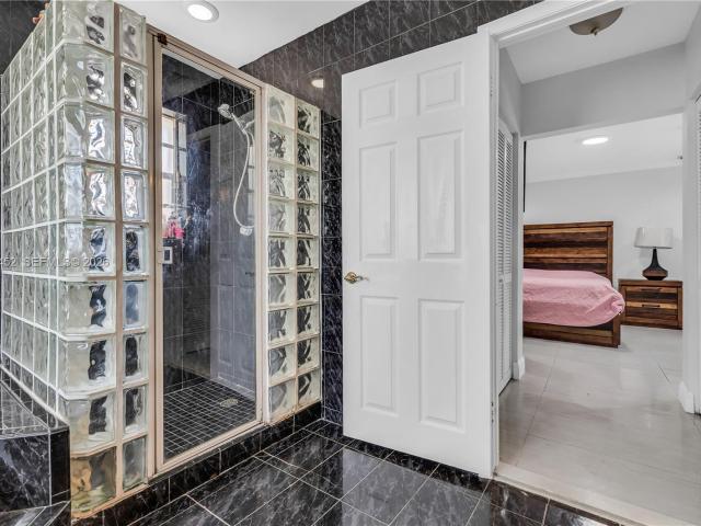 6284 SW 26th St, Miami, FL 33155 | MLS #A12027