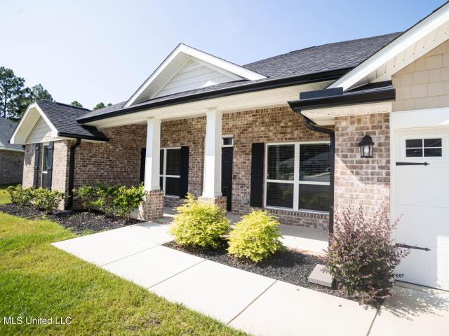 6285 Emerald Lk Drive