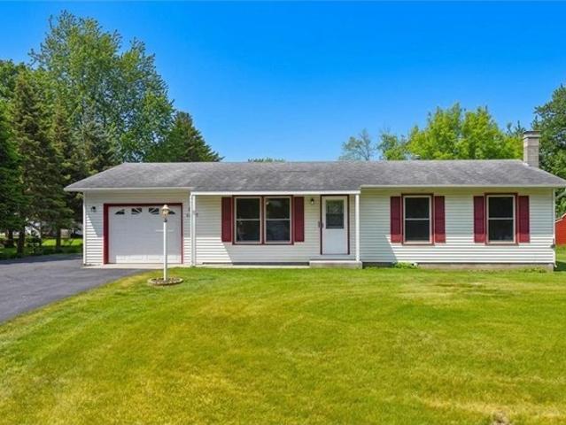 6286 Fairfax Trl, Warsaw, MN 55087
