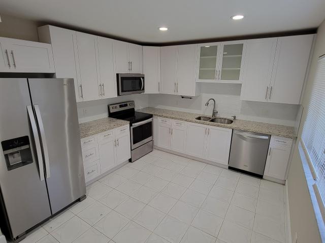 6289 Lear Dr, Unit 203, Lake Worth, FL 33462 | MLS #B26017