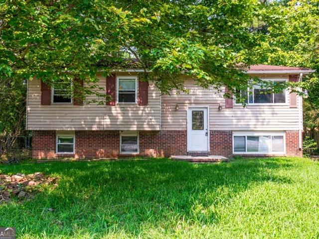 6281 Amherst Dr, Riverdale, GA 30274