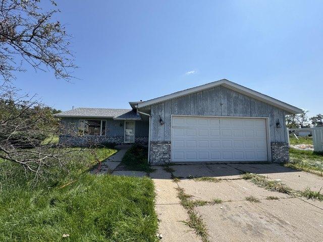6281 Chase St, Merrillville, IN 46410