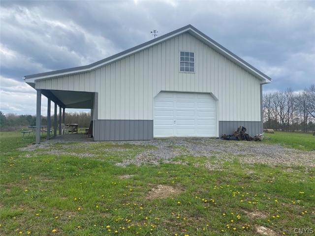 6281 E Hill Road