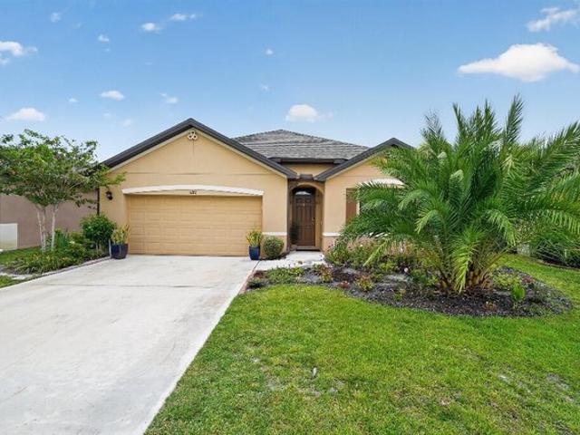 6282 NW Regent St, Port Saint Lucie, FL 34983