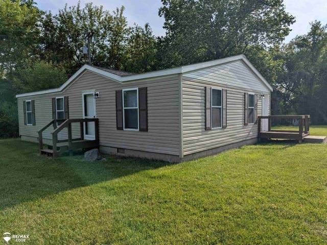 6283 Hart Lake Rd, Otter Lake, MI 48464