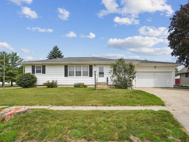 628 2nd Ave W, Cresco, IA 52136