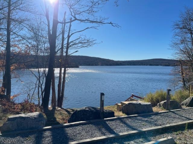 628 630 N Lake Shore Dr, Hewitt, NJ 07421 | MLS #3905