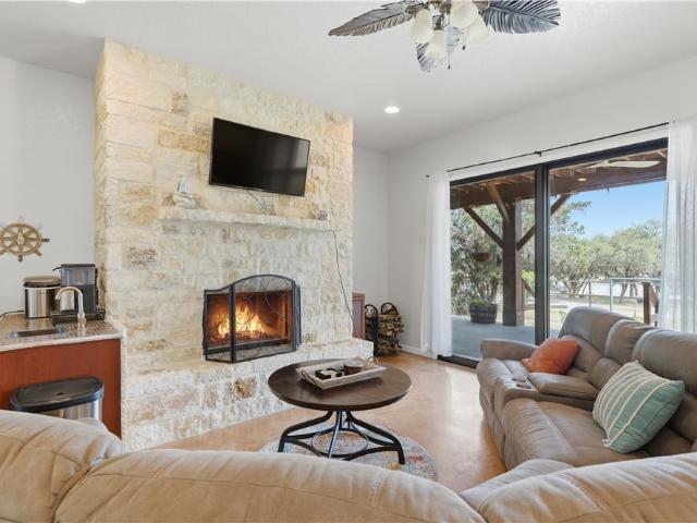 628 Country Lane