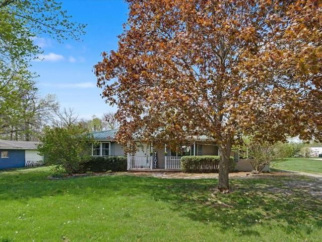 628 Courtland St N, Saybrook, IL 61770