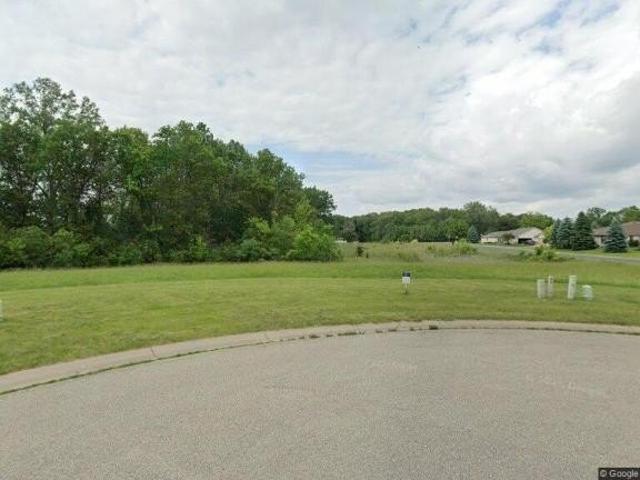 628 Cedar Ct, Lake City, MN 55041
