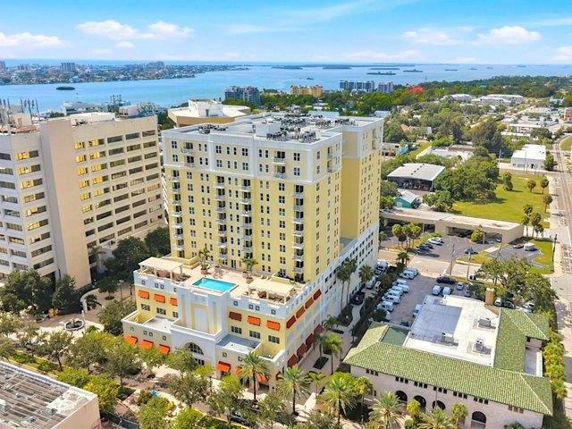 628 Cleveland St Apt 1211, Clearwater, FL 33755