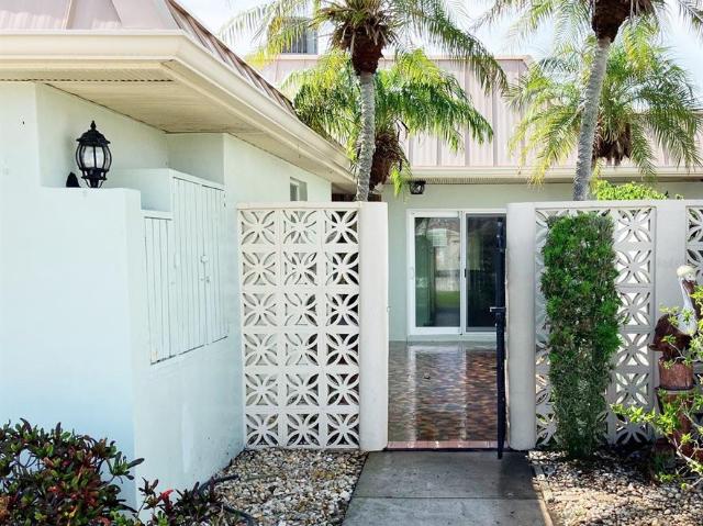 628 Boca Ciega Point Blvd S, St. Petersburg, FL 33708 | MLS #TB8408 | Compass