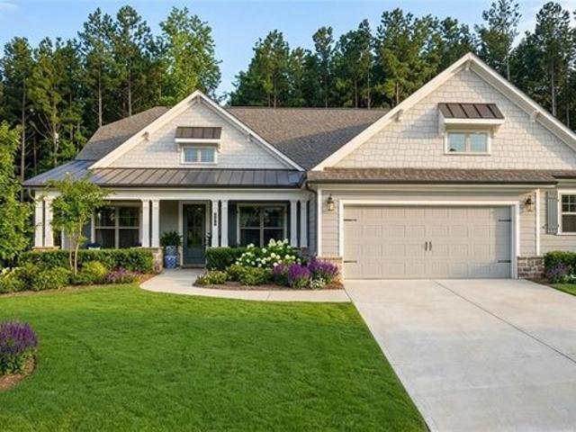 628 Highgrove Cir, Canton, GA 30115