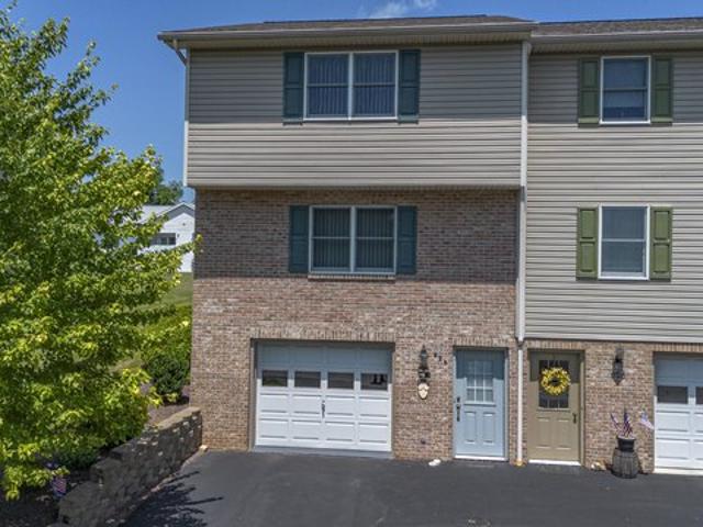 628 Orchard Dr, Duncansville, PA 16635