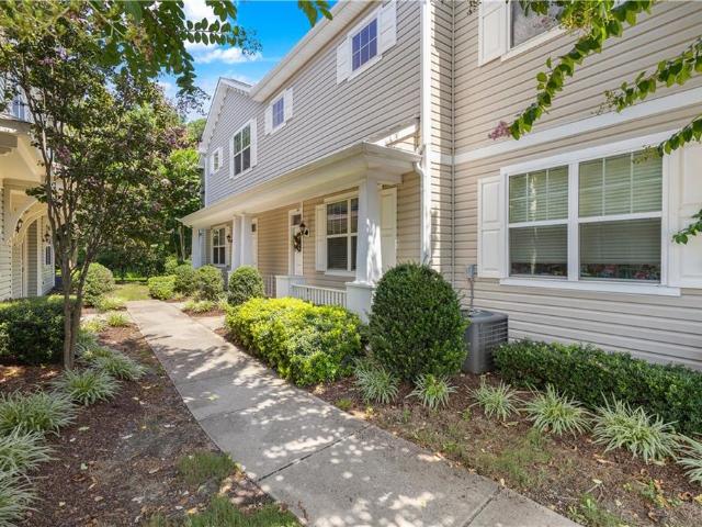 628 Lacy Oak DR