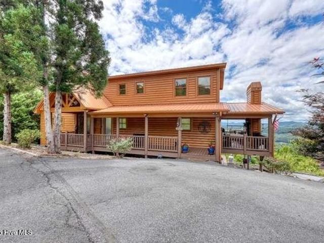 628 Madison Ln, Brasstown, NC 28902
