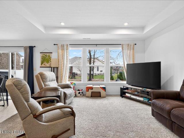 628 Mallard Lake Blvd
