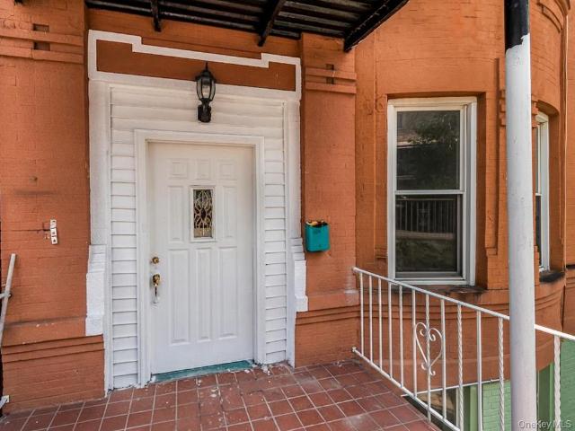 628 Mead Street