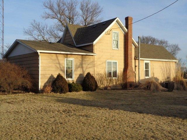 628 Mulberry Rd, Minneapolis, KS 67467
