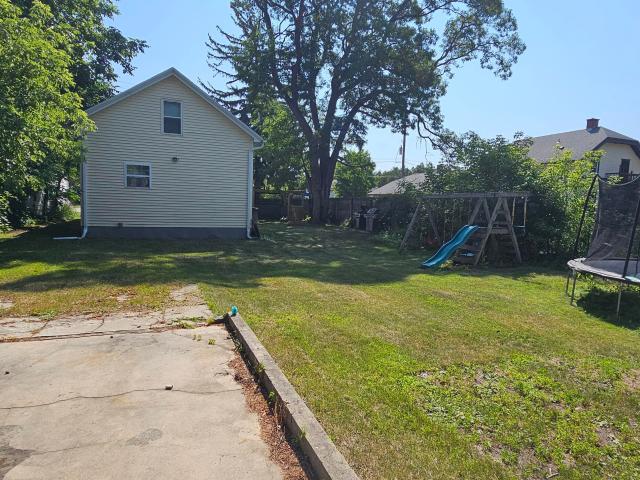 628 N 9th St