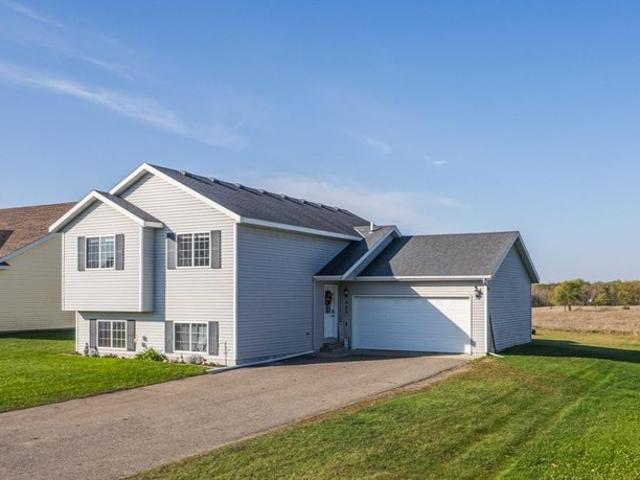 628 N Washington Ave, Detroit Lakes, MN 56501
