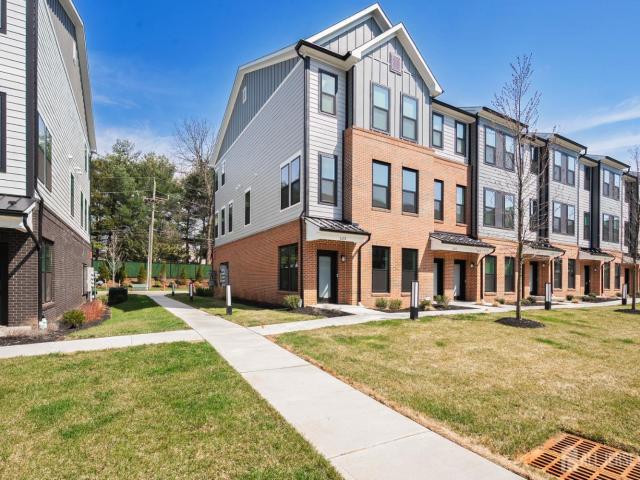 628 Sadie Circle