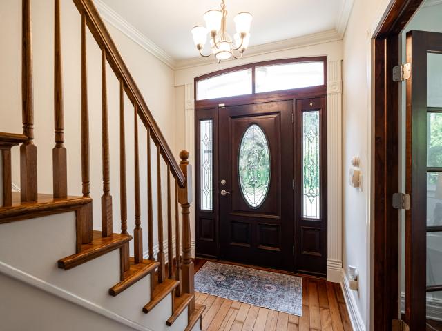 628 Port Washington Rd