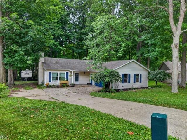 628 Park Oval, Madison, OH 44057
