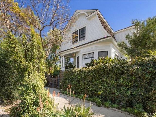 628 W 10th St, Long Beach, CA 90813