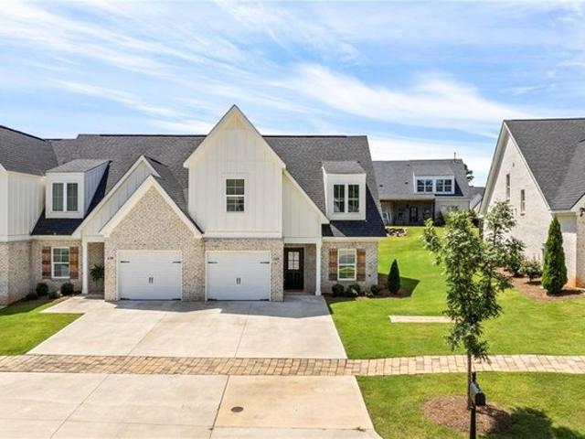 628 Thornberry Dr, Auburn, AL 36830